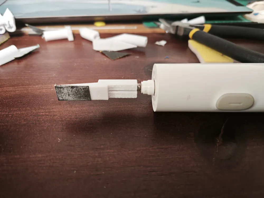 Electric toothbrush transformed into a 'sander' - Xiaomi T300 - Free 3D ...