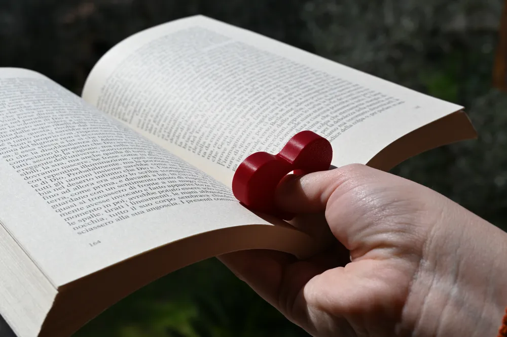 Heart Shaped Book Opener - Cute Page Holder by MaikFPV MakerWorld ...