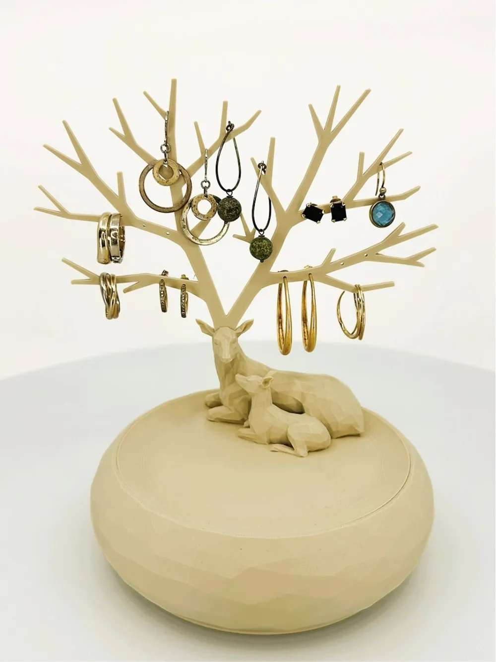 Schmuck Hirsch Box V2 von SofieTh MakerWorld: Kostenlose 3D-Modelle ...