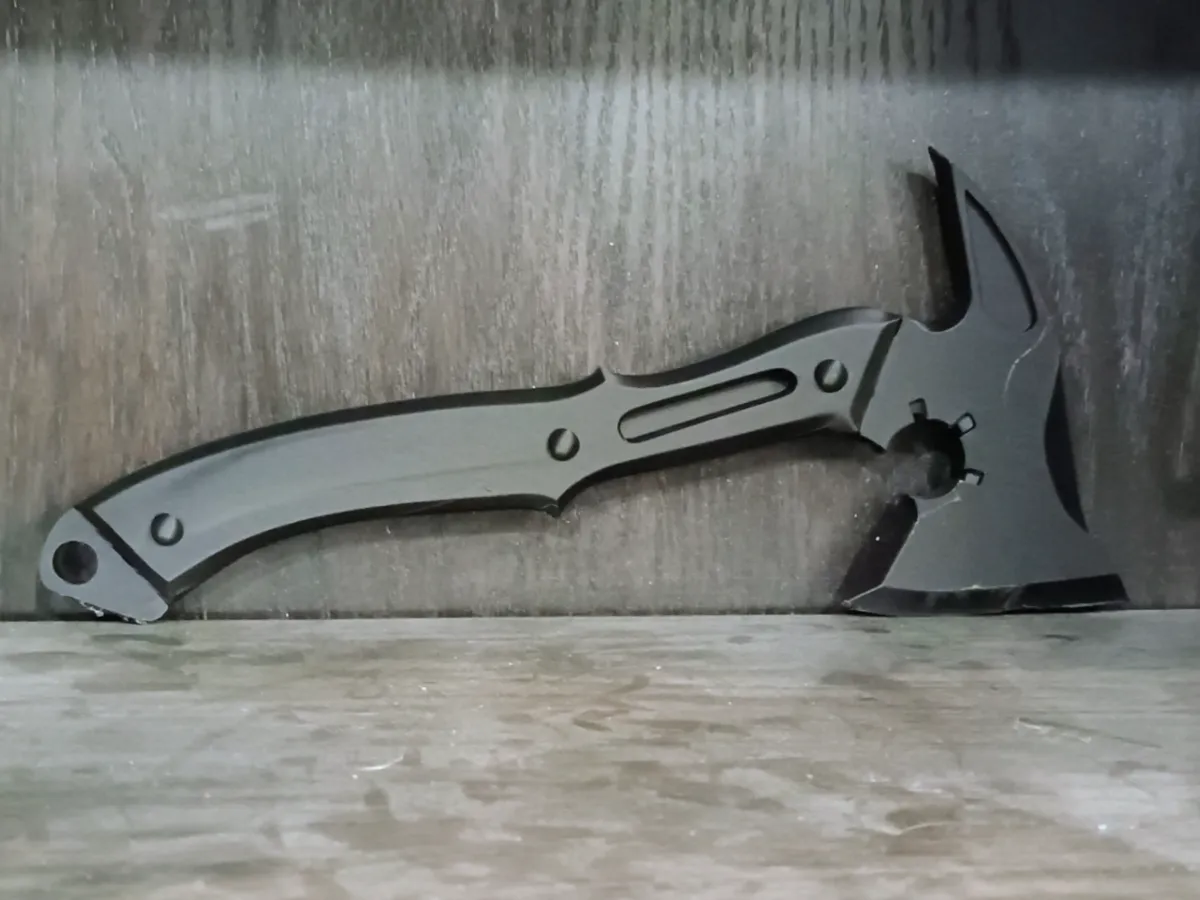 Leon's Hatchet - RE9 - Free 3D Print Model - MakerWorld