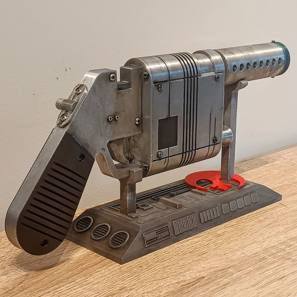 Star Wars Rey’s NN-14 Blaster – Moving Trigger by ASTDrones MakerWorld ...