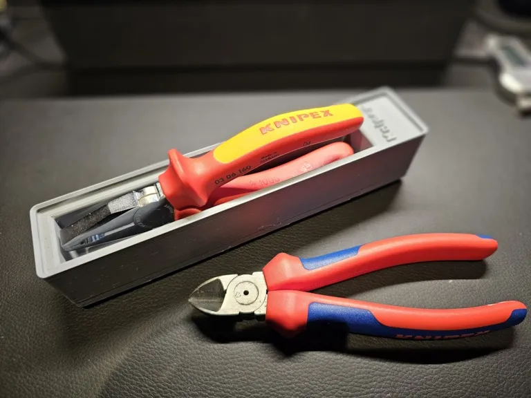 Knipex universal pliers box Gridfinity 5x1 Remixed by G-Man Designs - MakerWorld