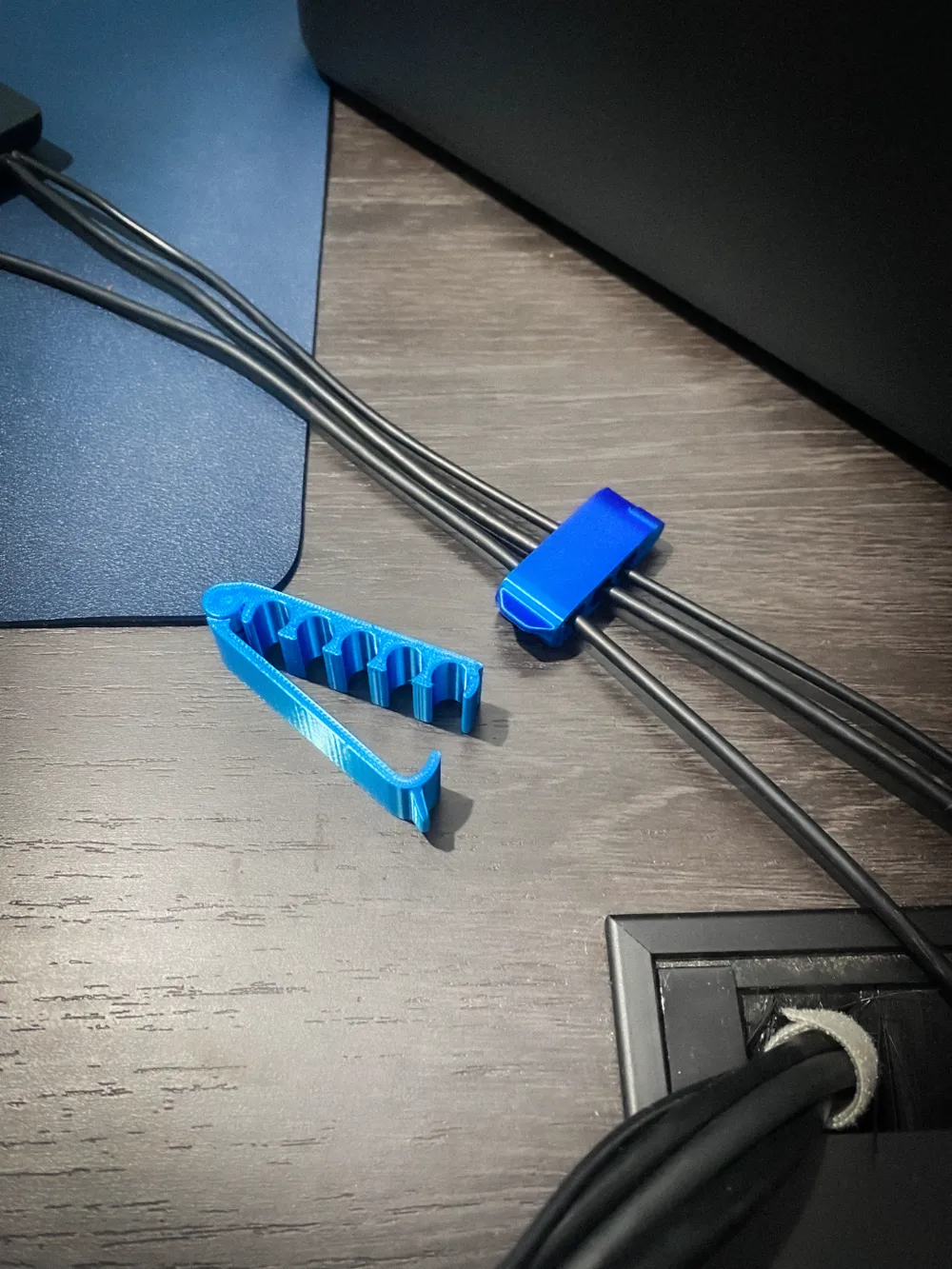 Print in Place Cable Organizer / Sorter - Free 3D Print Model - MakerWorld