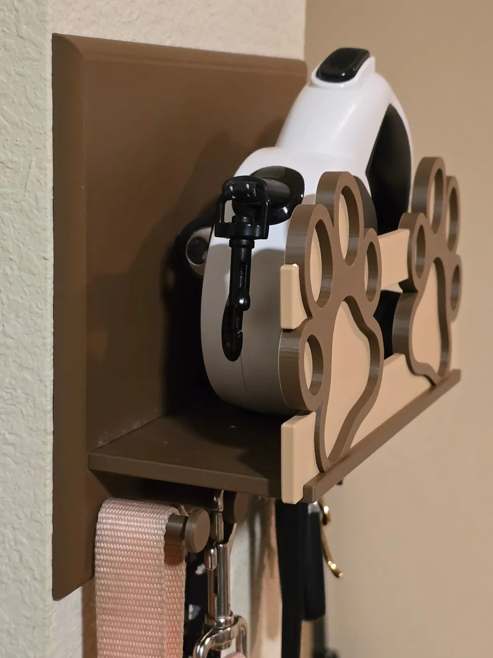 Dog Leash Holder - Free 3D Print Model - MakerWorld