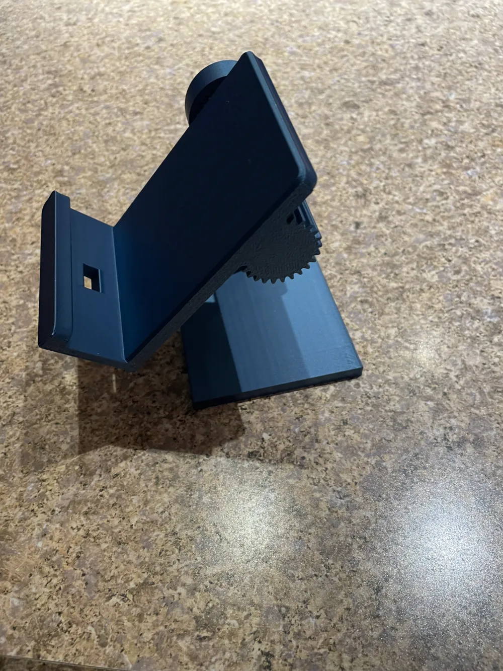 Spur Gear Pedestal Phone Stand by RB Design MakerWorld: Download Free ...