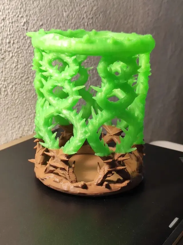Jungle vine pen pot for your desk for pens by Oddity3D - MakerWorld