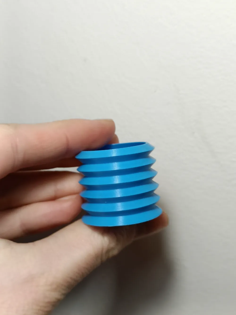 Corrugated TPU tube - fidget toy by Paatryk93 MakerWorld: Download Free ...