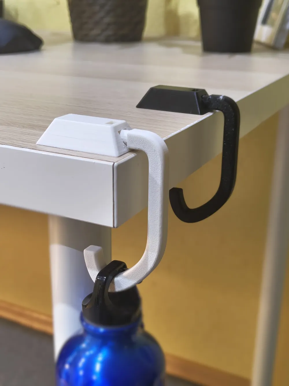 Cantilever Gravity Hook – Self-Stabilizing Hanger - Free 3D Print Model ...