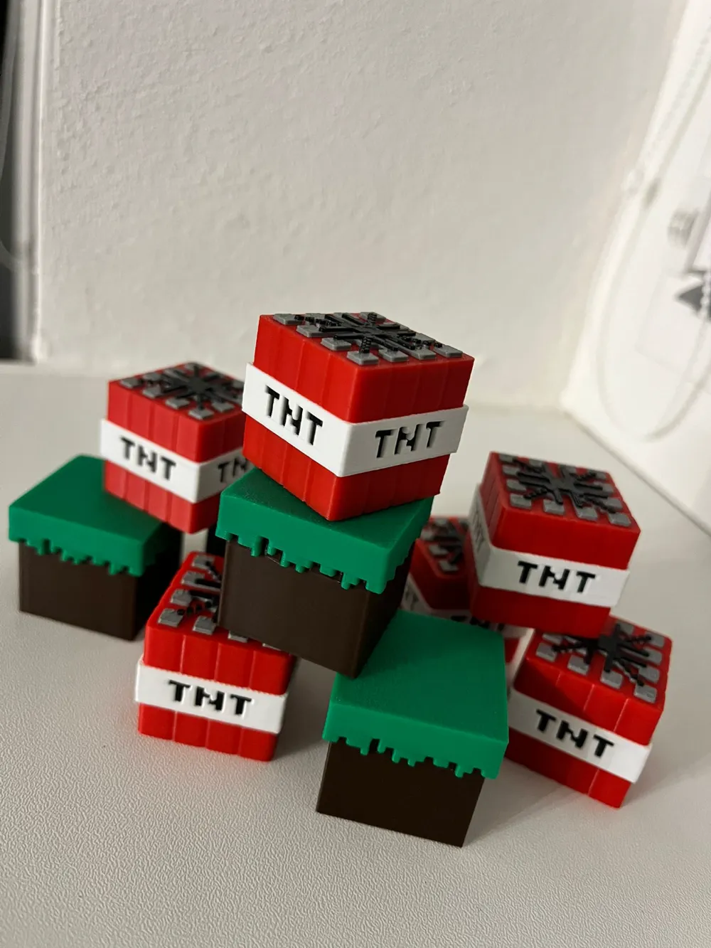 Minecraft Grass Block toy by 3DBURI - MakerWorld