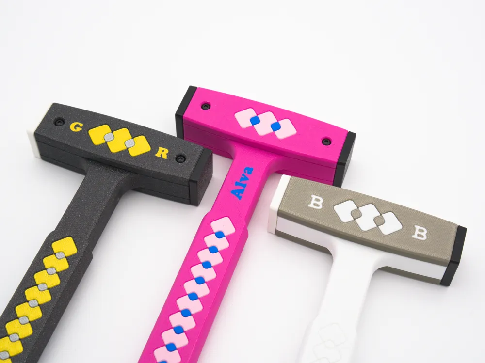 Mini-Verhandlungsführer: Montagehammer mit TPU-Fläche von KYZ Design MakerWorld: Kostenlose 3D ...