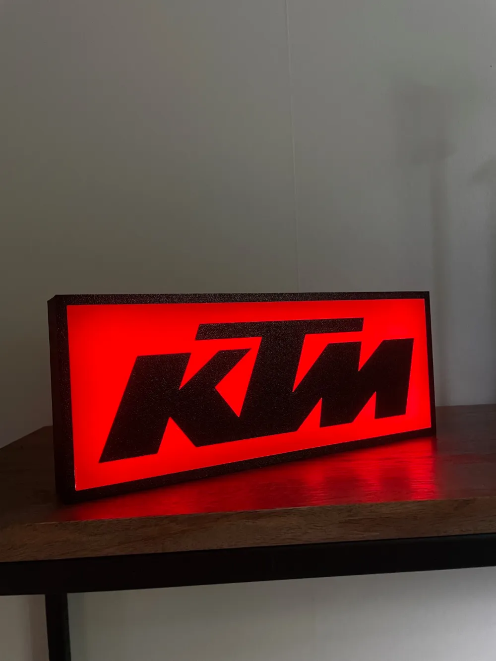 Caja de luz KTM por 3D MakerWorld: Descarga Modelos 3D Gratuitos