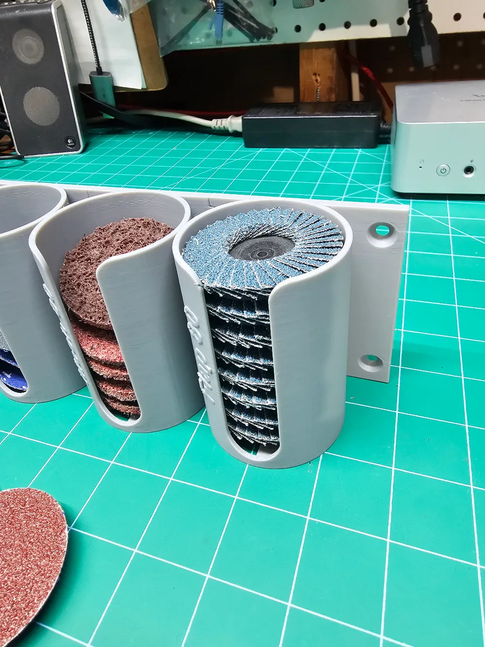 2in Quick Change Sanding Disc Modular Storage by Outrun - MakerWorld