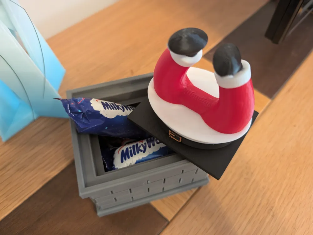 Santa Stuck Chimney Christmas gift box decoration by Oddity3D - MakerWorld