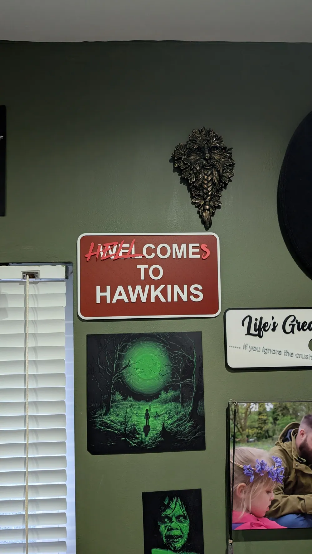 Stranger Things, Hell Comes to Hawkins sign. - Free 3D Print Model ...