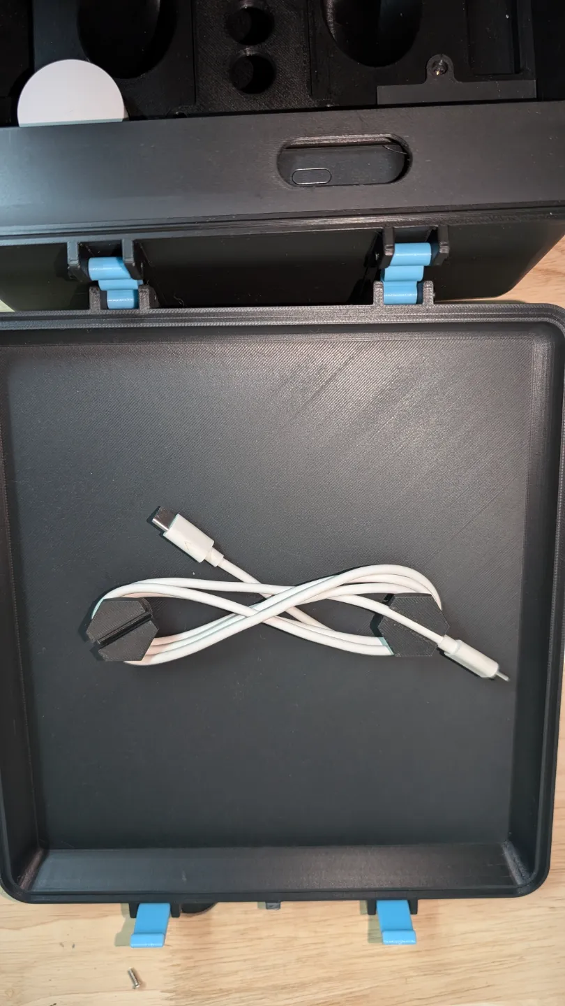 Meta Quest 3 Rugged Carry Case with Charging - Free 3D Print Model ...