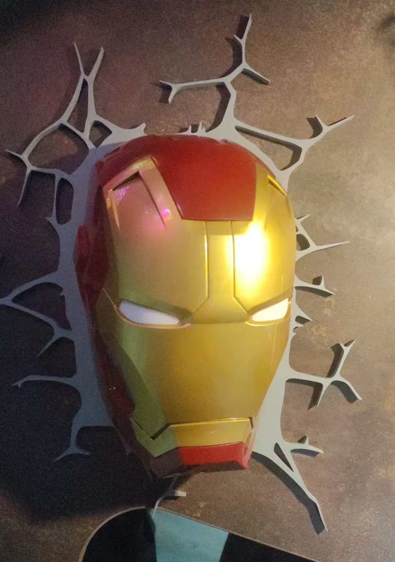 Iron Man Mask Lamp Backround by IamIronMan84 - MakerWorld
