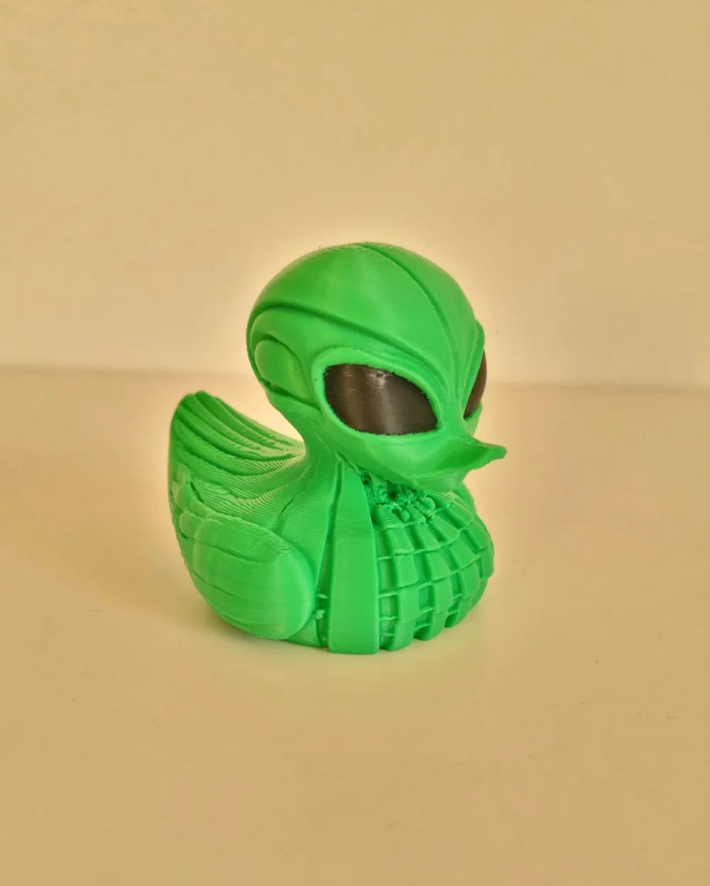 Alien Duck by Henkel1992 MakerWorld: Download Free 3D Models