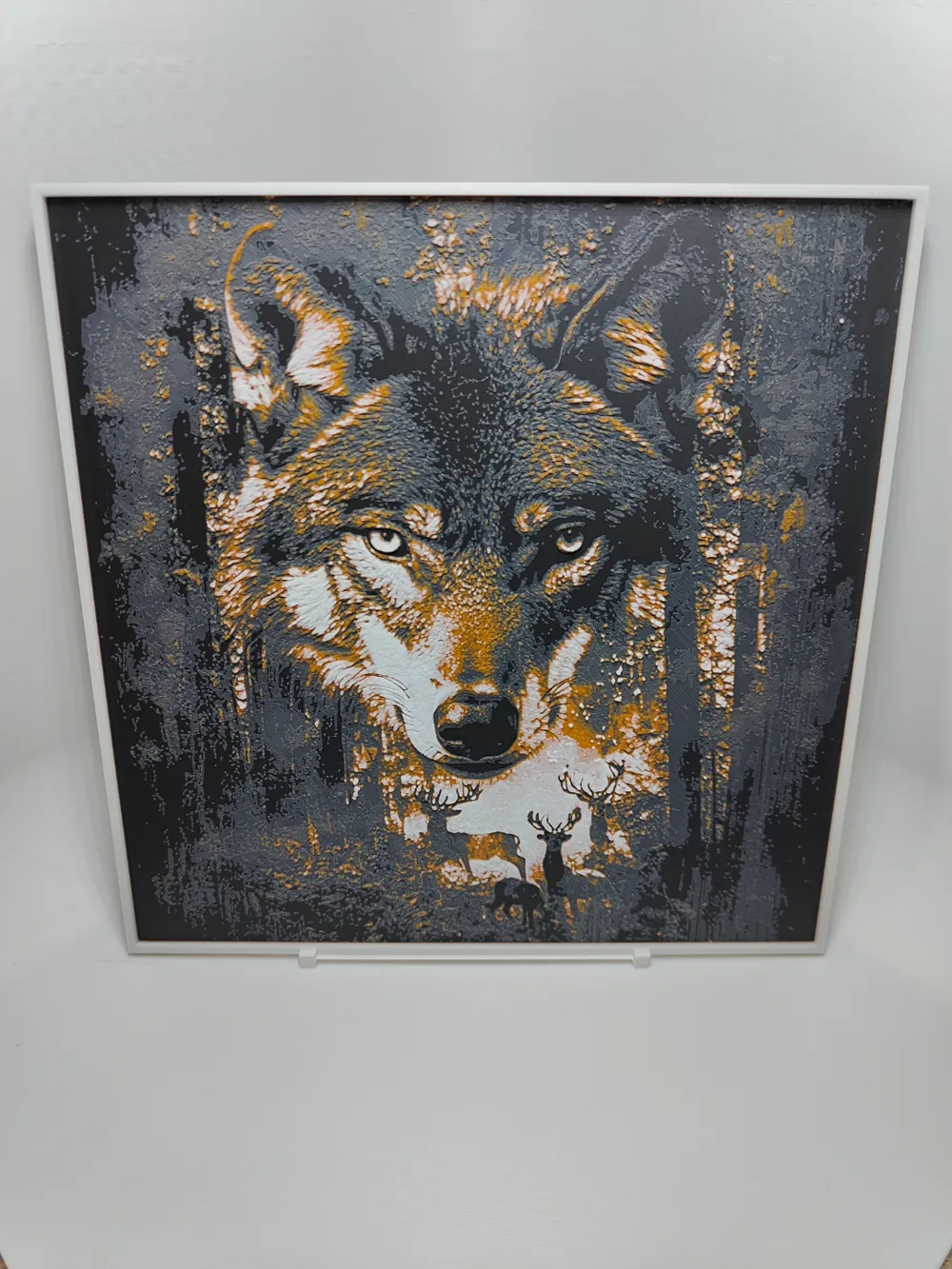 Wolf watching his prey - Hueforge - Free 3D Print Model - MakerWorld