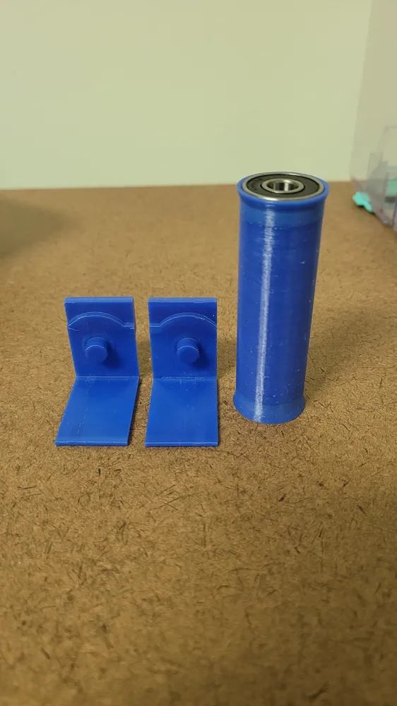 Polydryer/Drybox Lid Spool Roller - Free 3D Print Model - MakerWorld