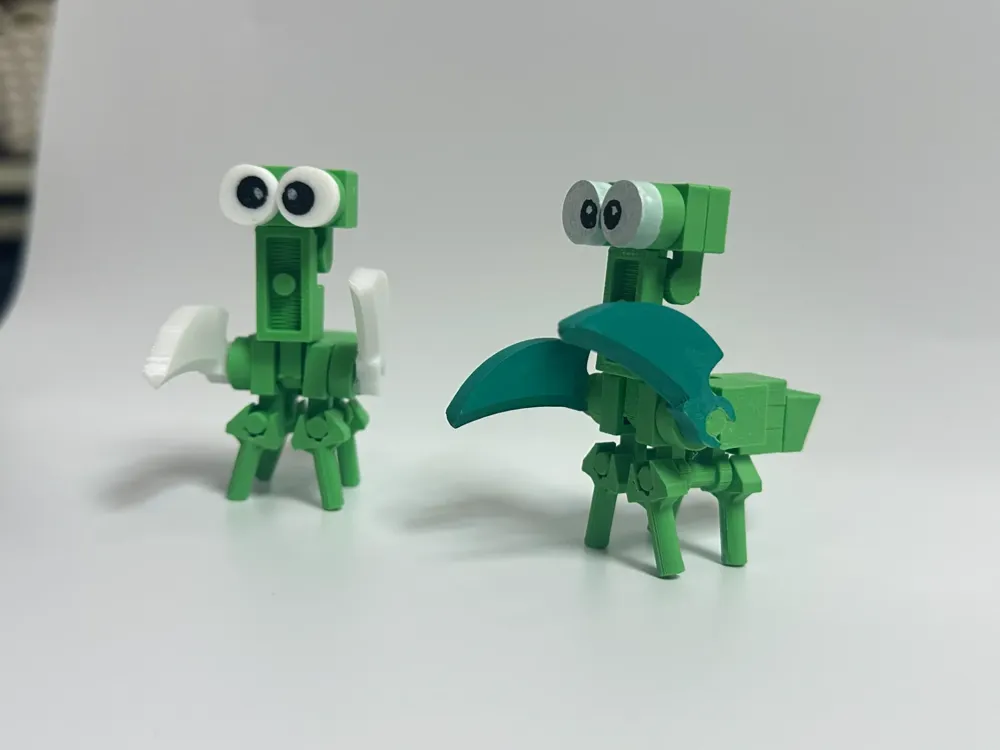 Adorable Praying Mantis - LEGO Brick by fanf - MakerWorld