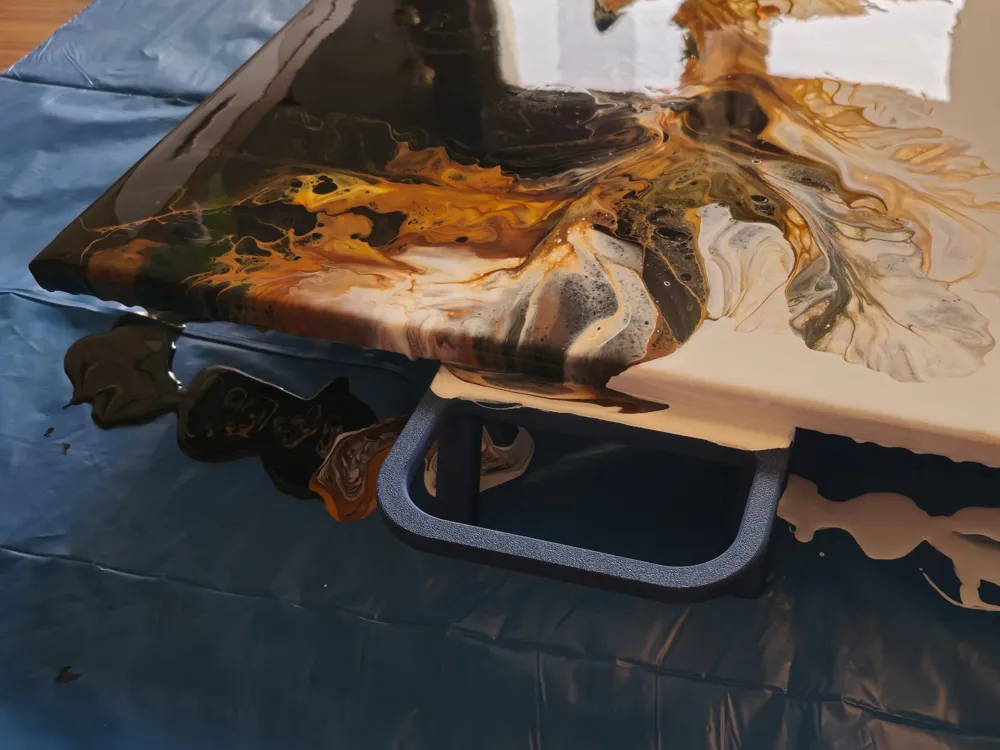 Paint Pouring Stand with Handle by NikWe - MakerWorld