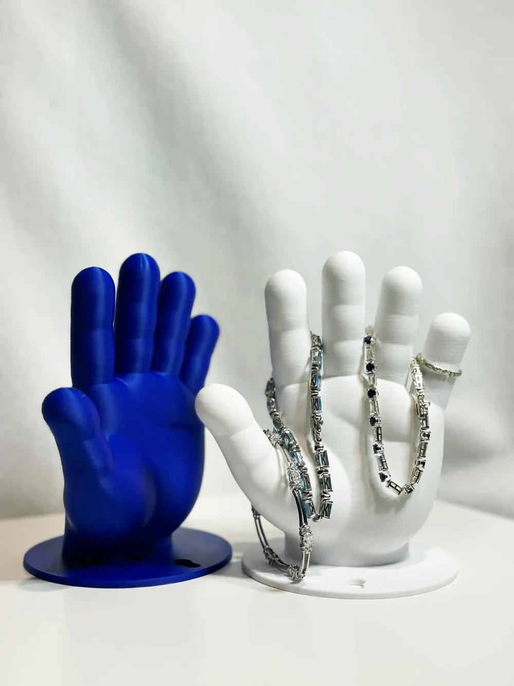 Wall mounted hand hanger - Free 3D Print Model - MakerWorld