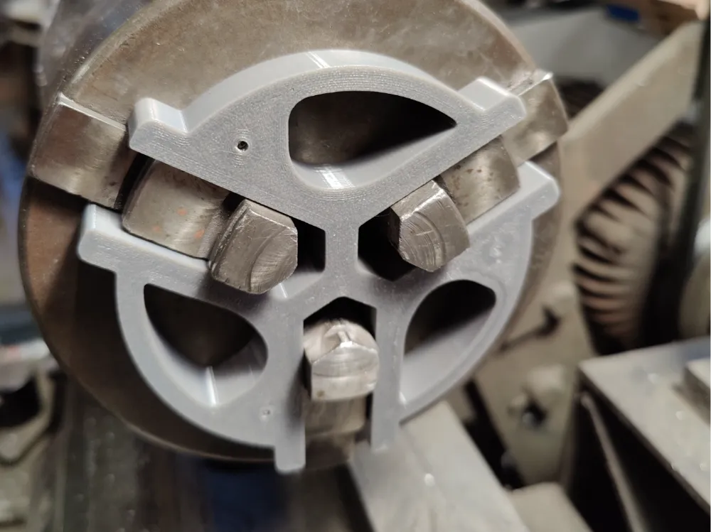 Lathe spacer, spider for 130mm chuck by Ravnoposeven - MakerWorld