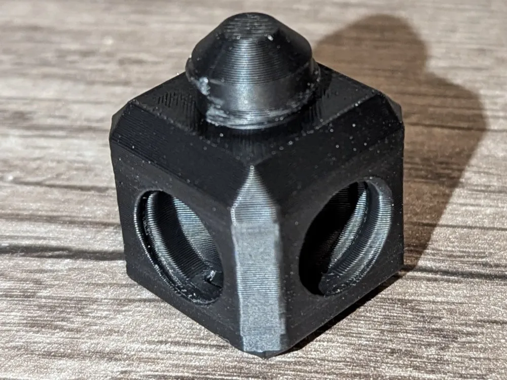 Screwy Cube by DJ Raptor - MakerWorld