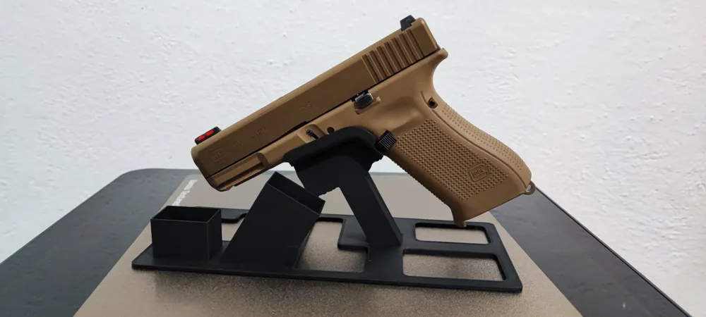 Glock stand with magazine holder by 3Dejf - MakerWorld