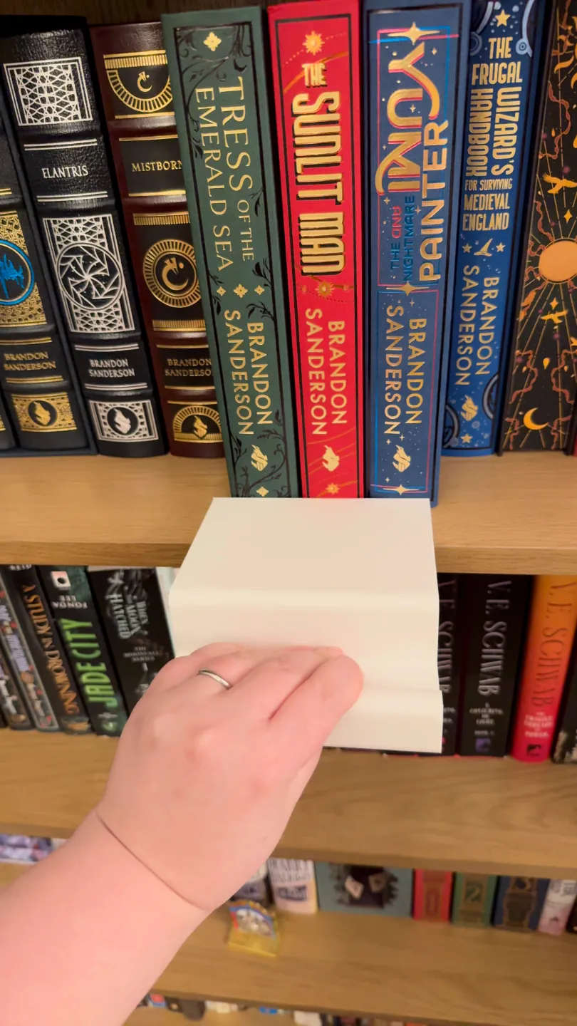 Book Aligner for Bookshelf by lives_on_a_whim - MakerWorld