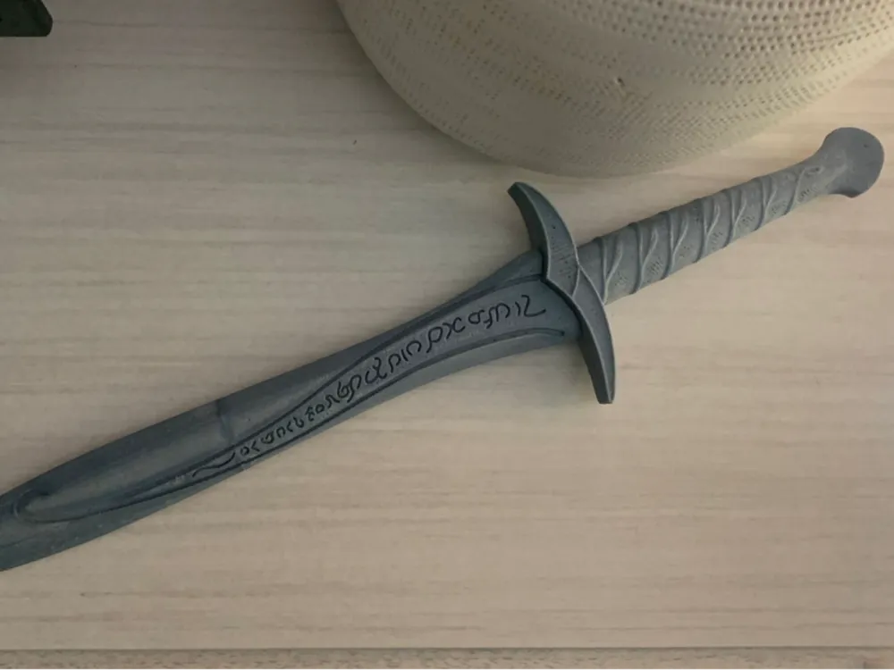 Sting Sword Pungolo di Frodo LOTR Remixed by Mr.Charles185 MakerWorld ...