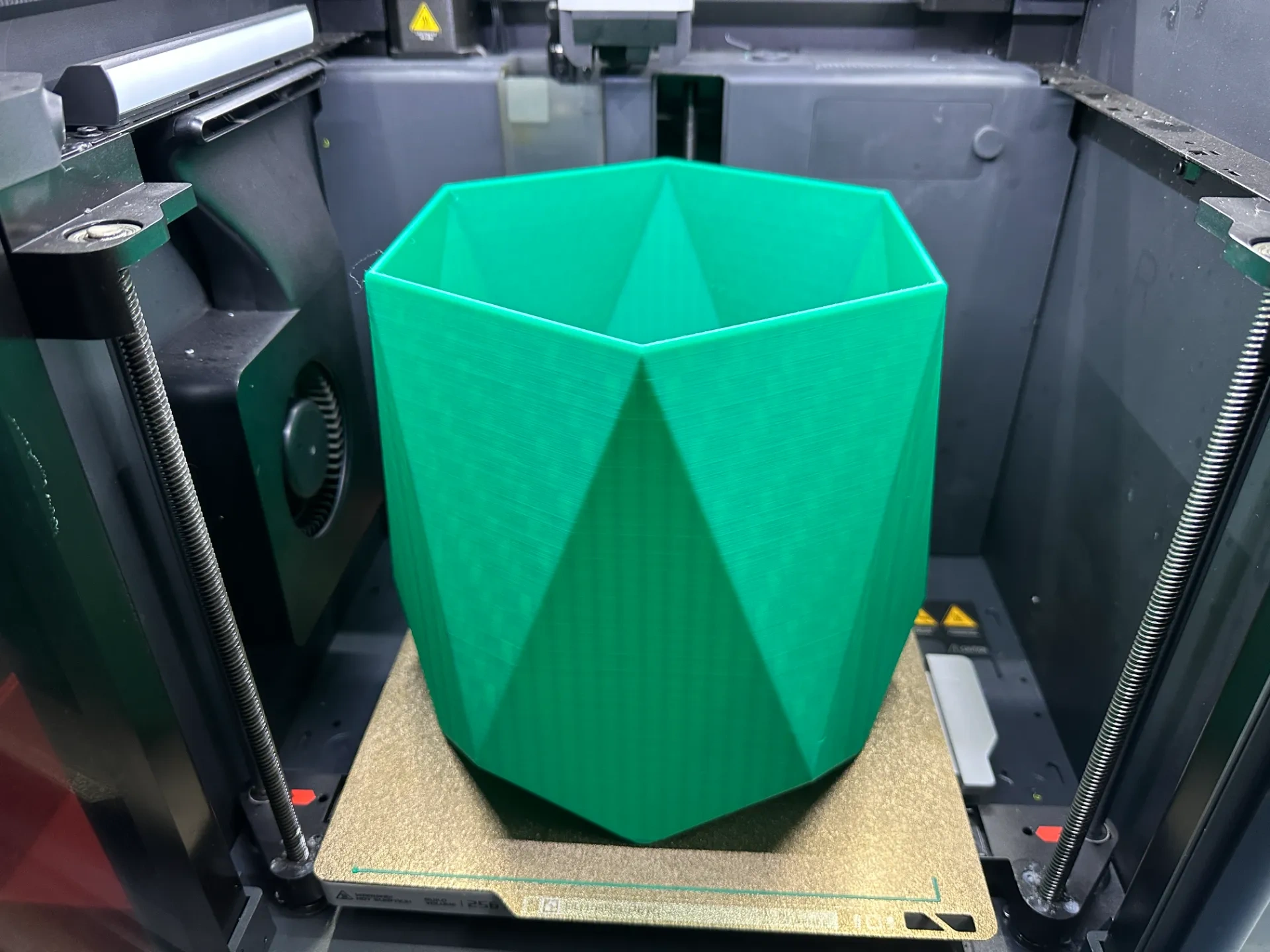 Asymmetrical Hexagonal Desktop Trash Can (Printable for A1 mini) by ...