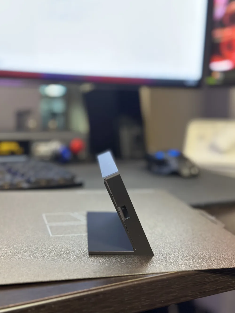 Desktop Case for CYD ESP32 4" Display by Naseer MakerWorld: Download ...