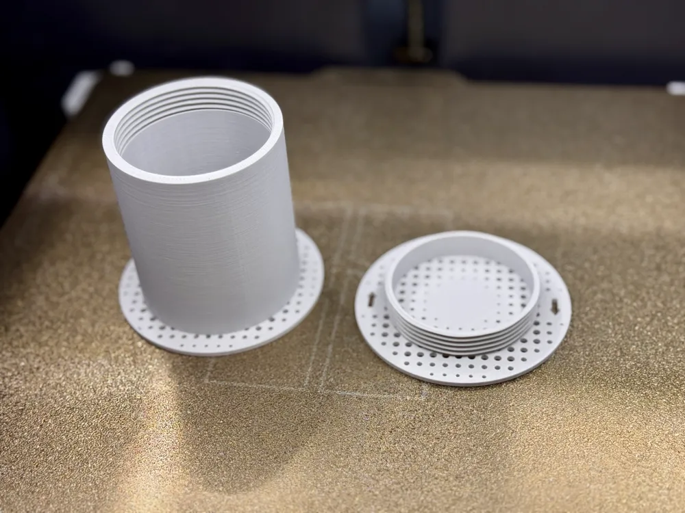 Desiccant Container for Bambu Lab Spool by Mono98 MakerWorld: Download ...