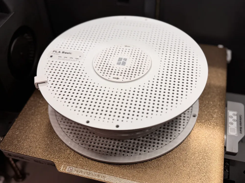 Desiccant Container for Bambu Lab Spool by Mono98 - MakerWorld