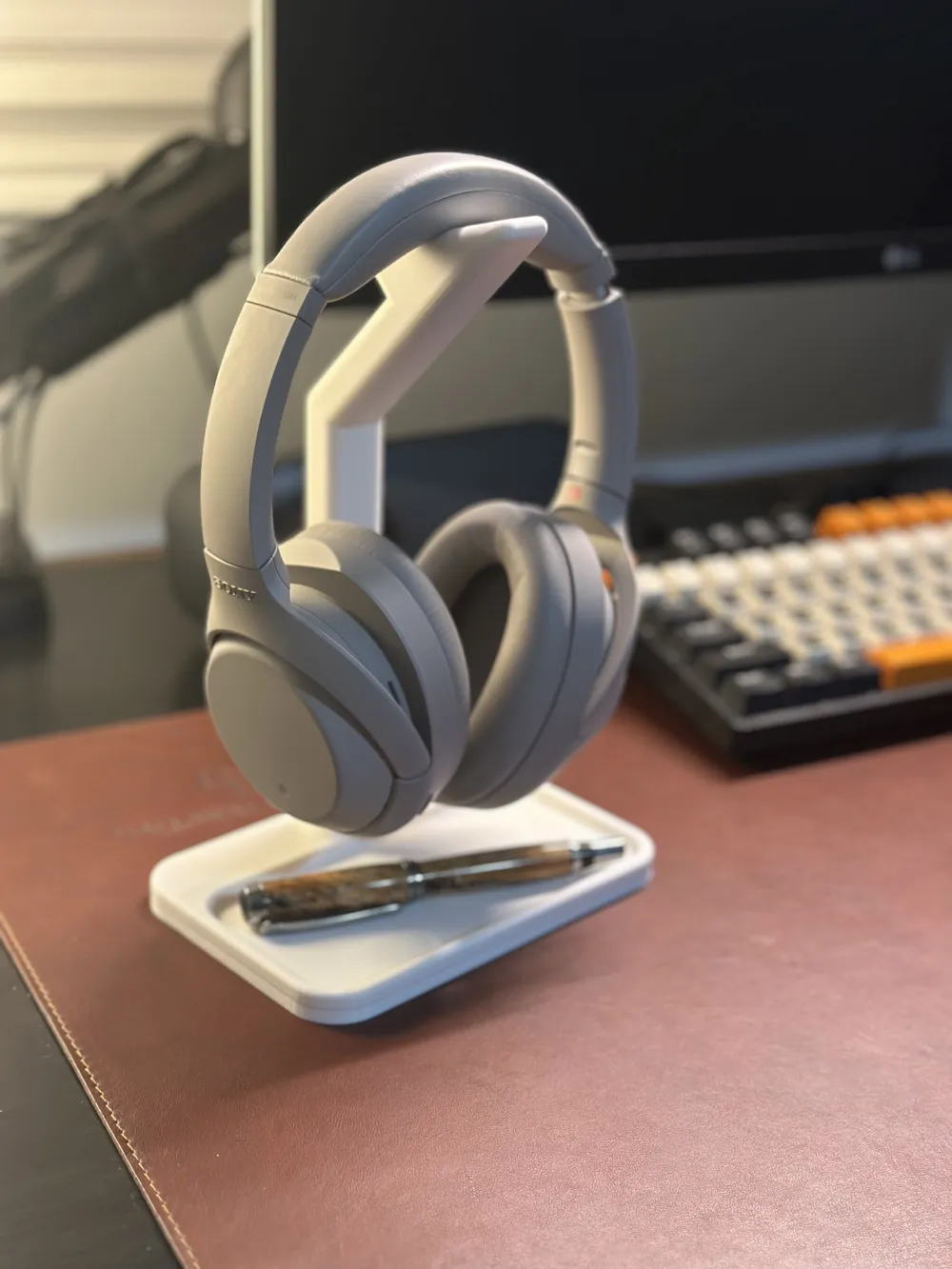 Support de Casque avec Plateau—Sans Supports - Modèle d'Impression 3D ...
