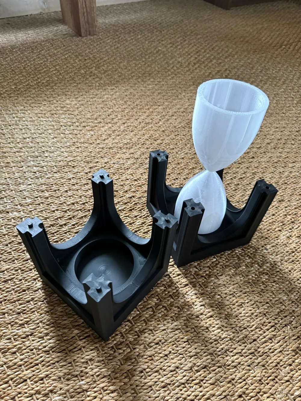 Modern Cyber Hourglass LED Desk Lamp - Free 3D Print Model - MakerWorld