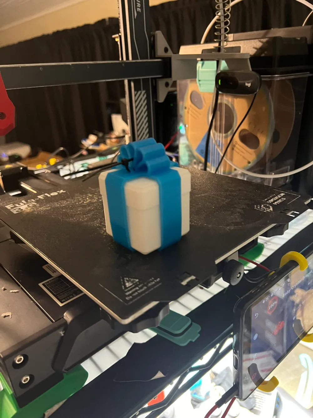 Lockable Mystery Gift Box - 50mm by Spikeon Studio - MakerWorld