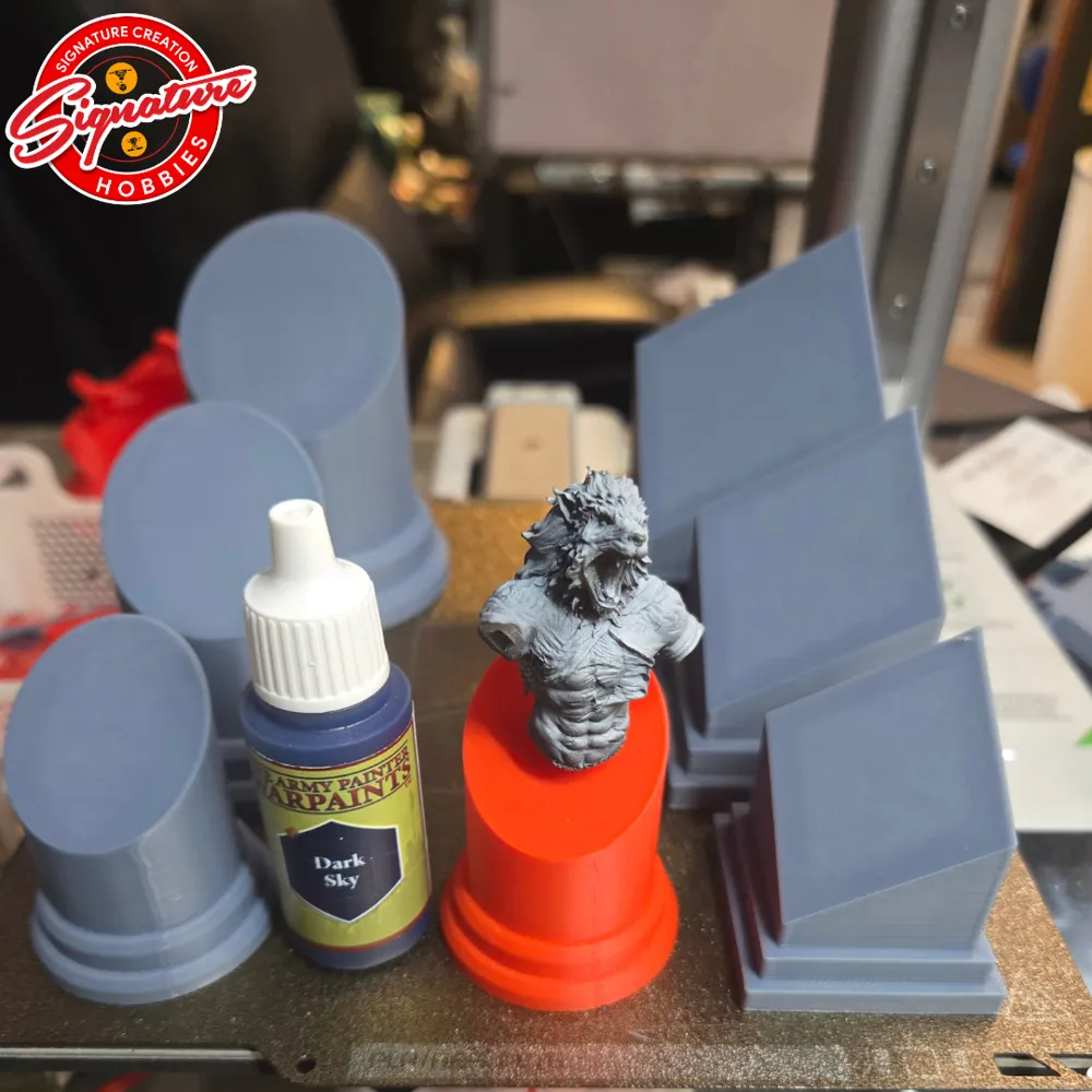 Angled Display Plinth by Signaturehobbies - MakerWorld