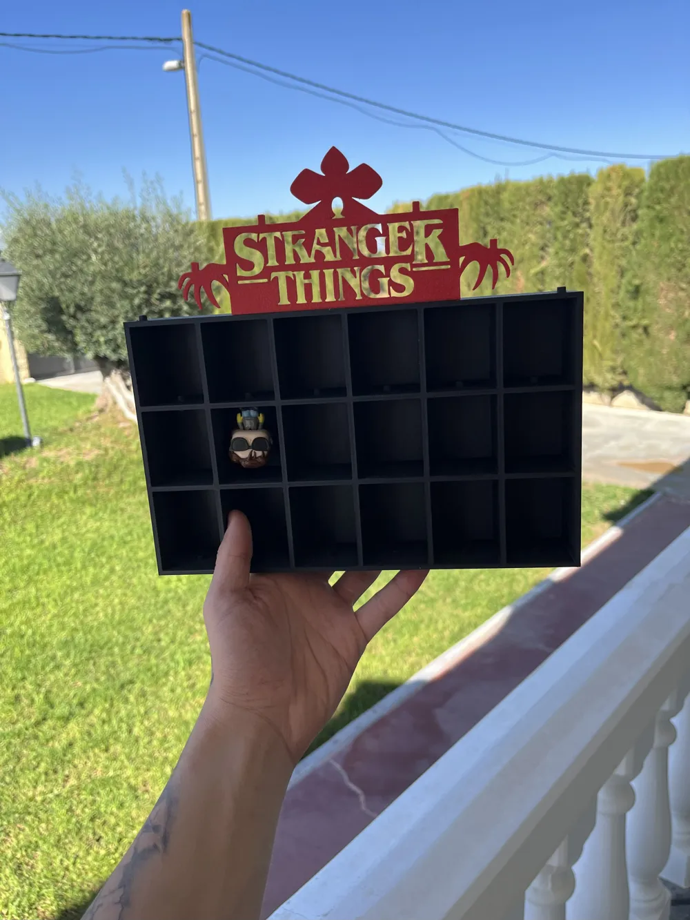 Stand Stranger Things - Free 3D Print Model - MakerWorld