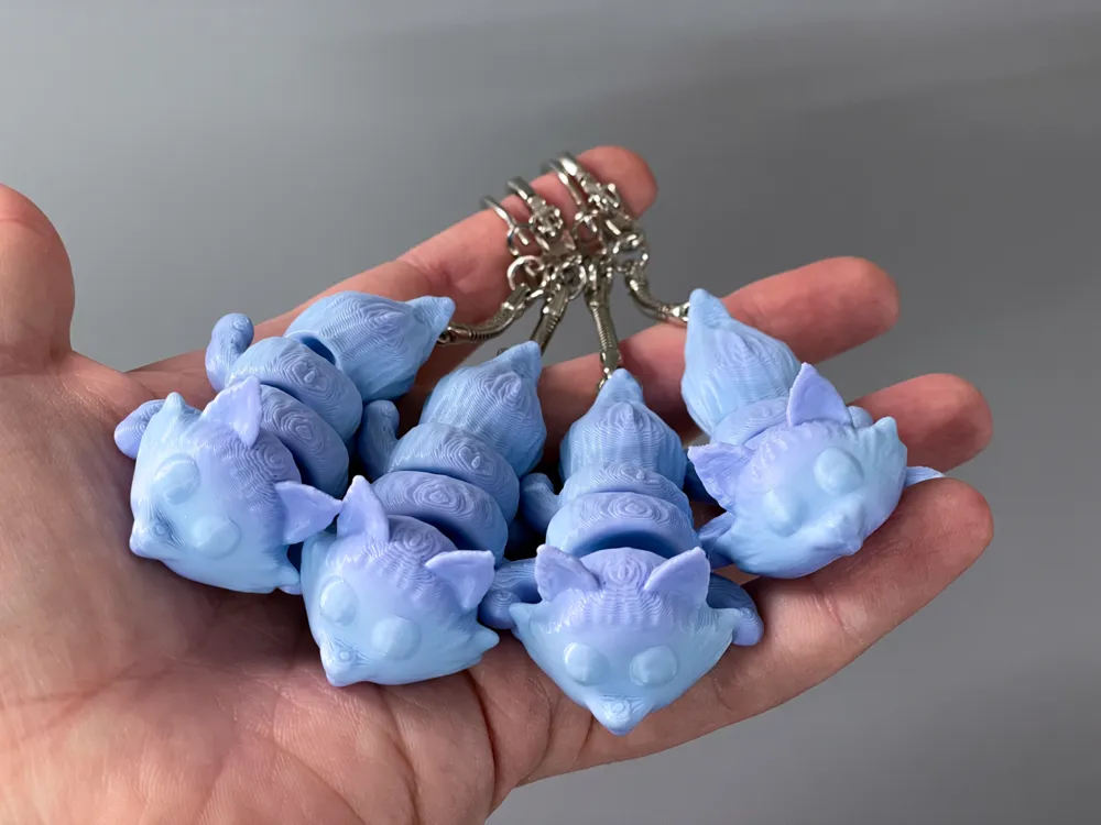 Cute Flexi Fox Keychain (Articulated) by EtienneP MakerWorld: Download ...