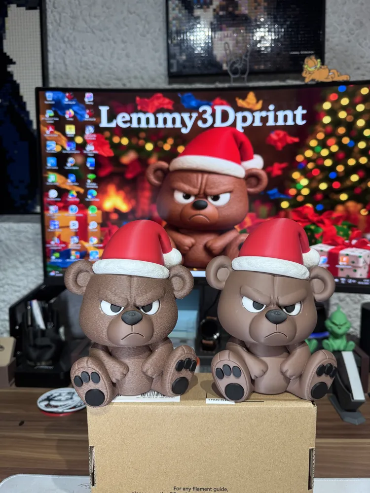 Christmas Grumpy Bear - Multi-part - No AMS - Free 3D Print Model - MakerWorld