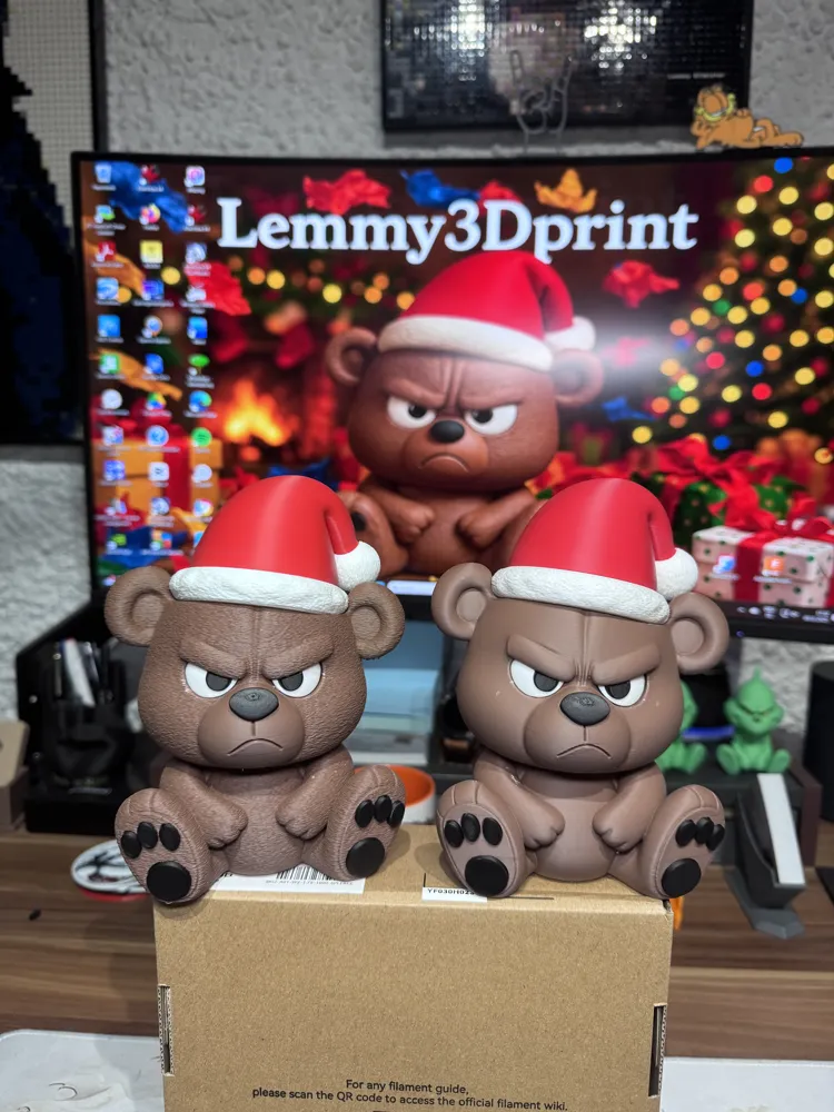 Christmas Grumpy Bear - Multi-part - No AMS - Free 3D Print Model - MakerWorld