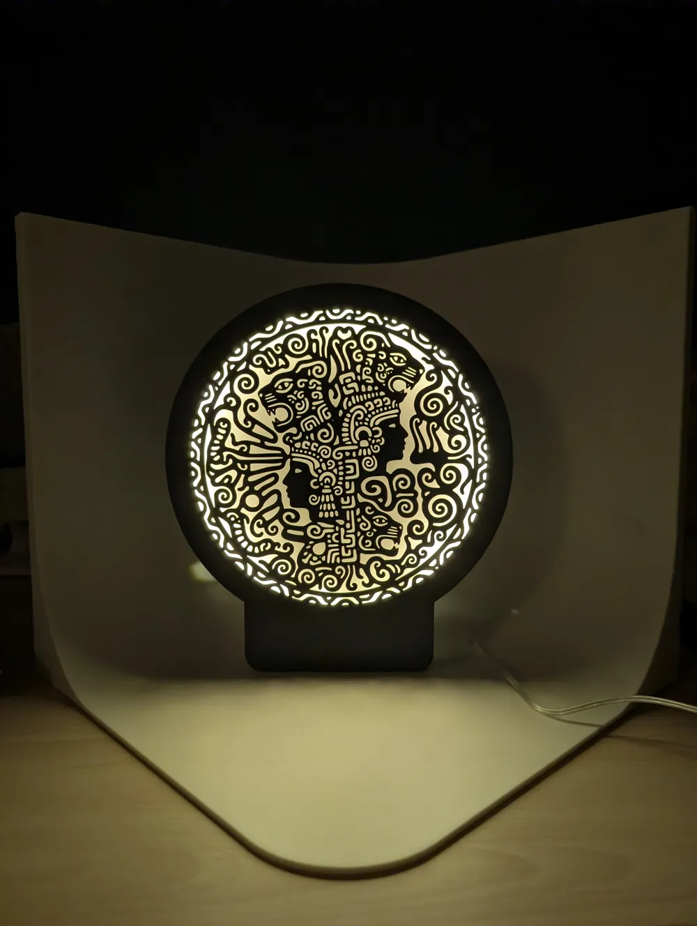 LED Silhouette Lamp Aztec Motif - Free 3D Print Model - MakerWorld