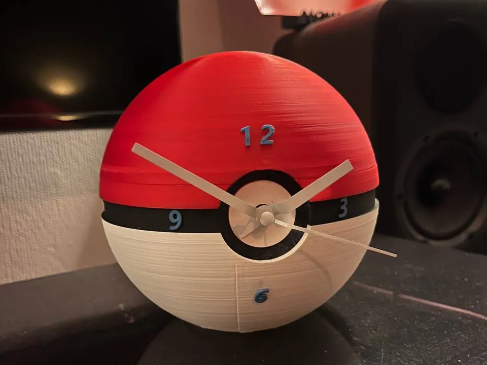 Pokémon/Pokeball clock! by Blade46 - MakerWorld