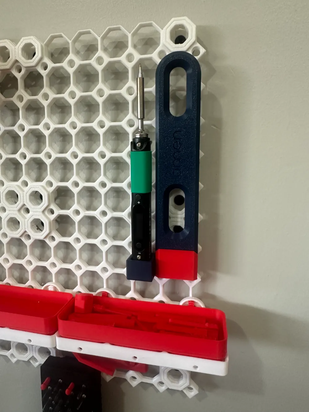 TS101 / Pinecil V2 Holder for Multiboard by A-arron - MakerWorld