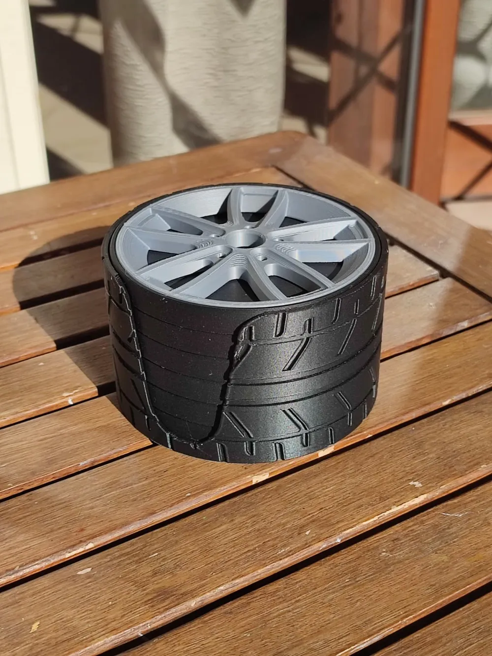 Wheel Rim Coaster Set + Holder - Free 3D Print Model - MakerWorld