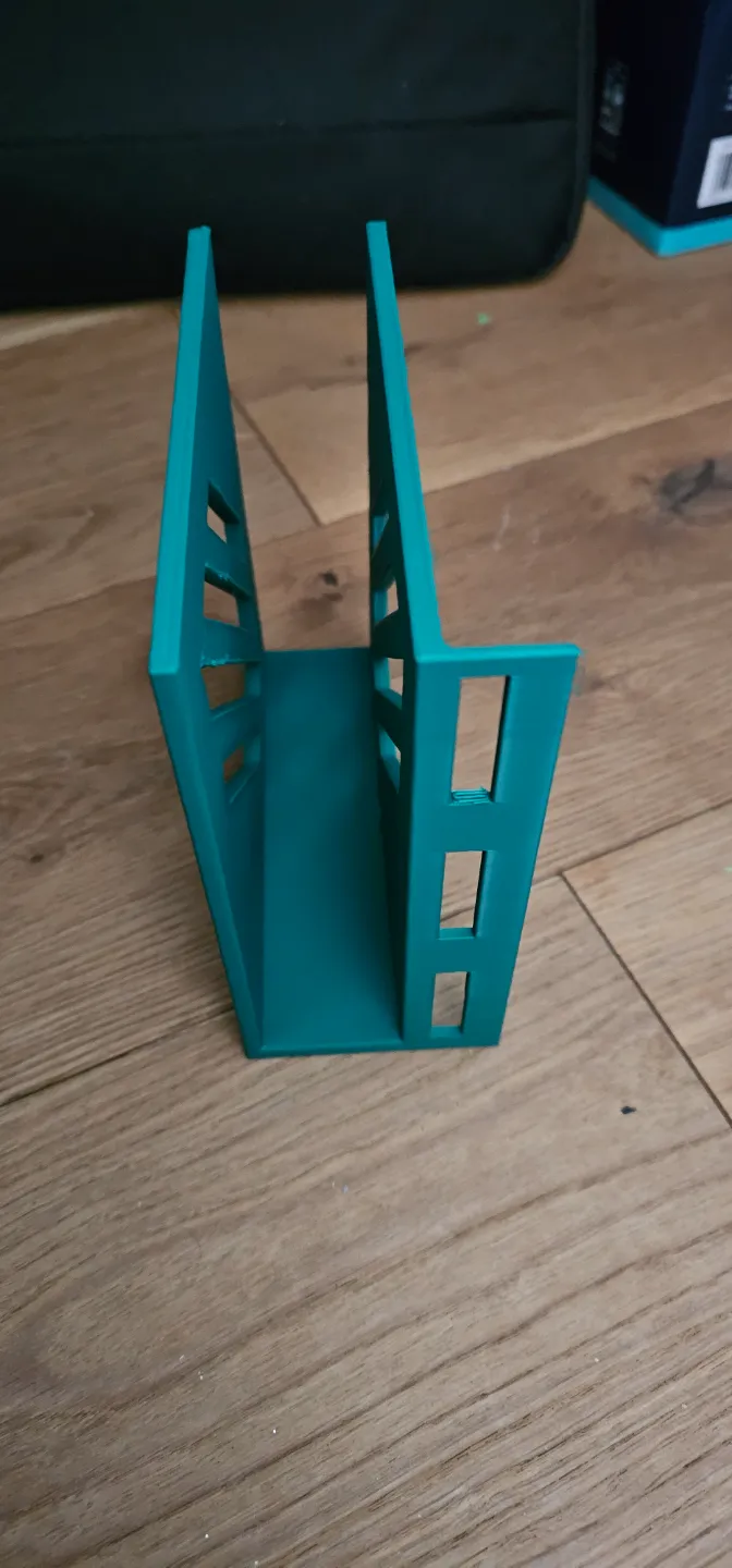 Halterung Mini-PC (Thinkstation) für Server-Rack von Stefan L. - MakerWorld