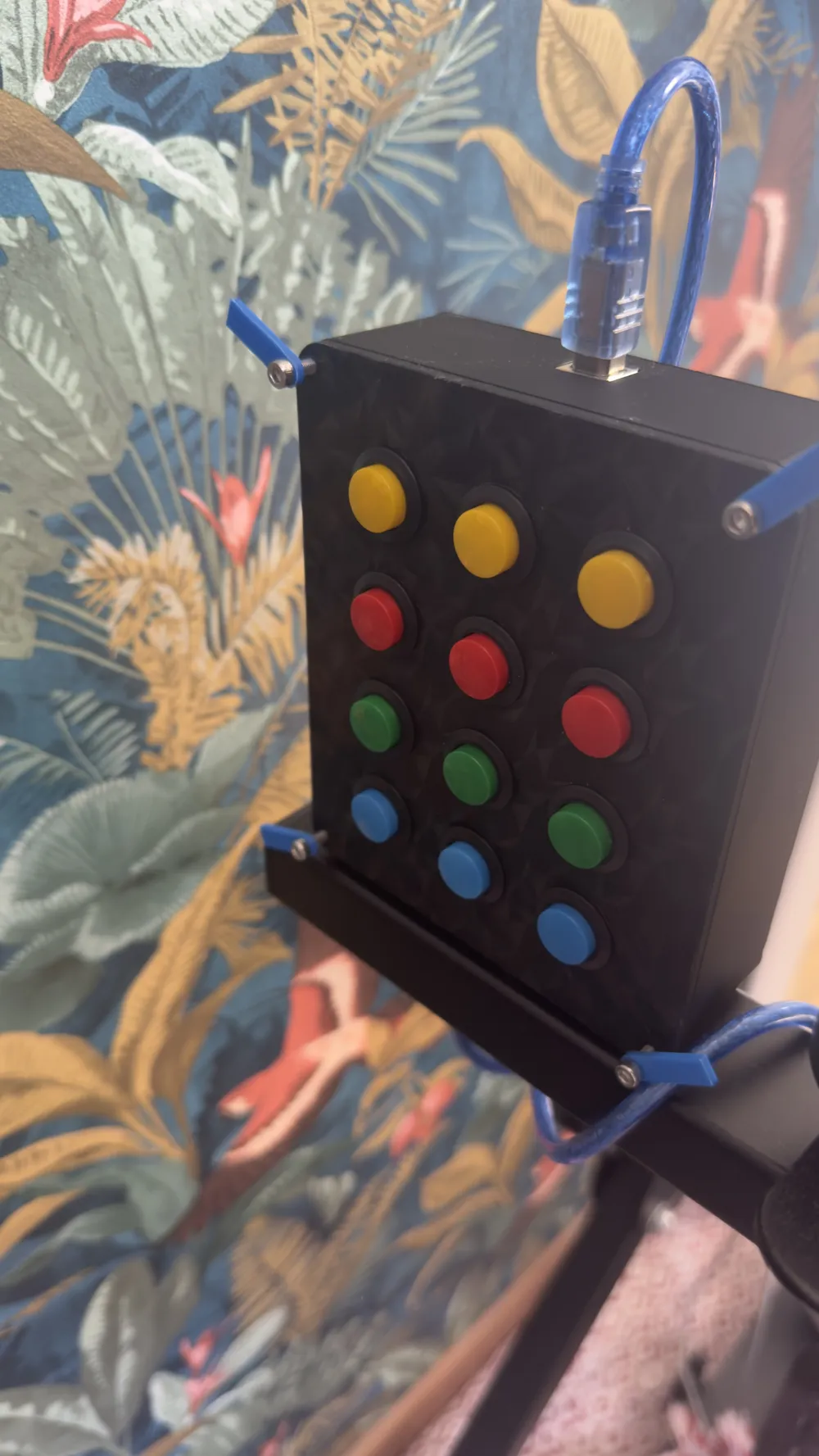 Cody V.2 Button Box with changeable front panel by fraaank_23 ...