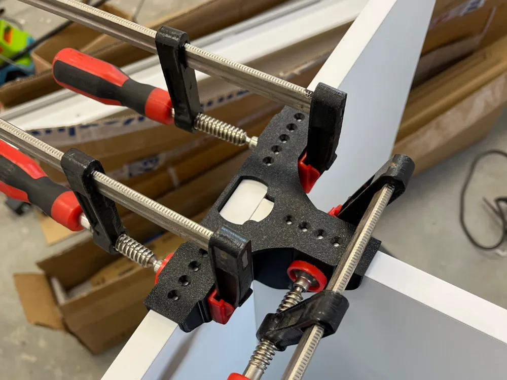 T-Type 90° Right Angle Woodworking Clamp V2 - Free 3D Print Model ...